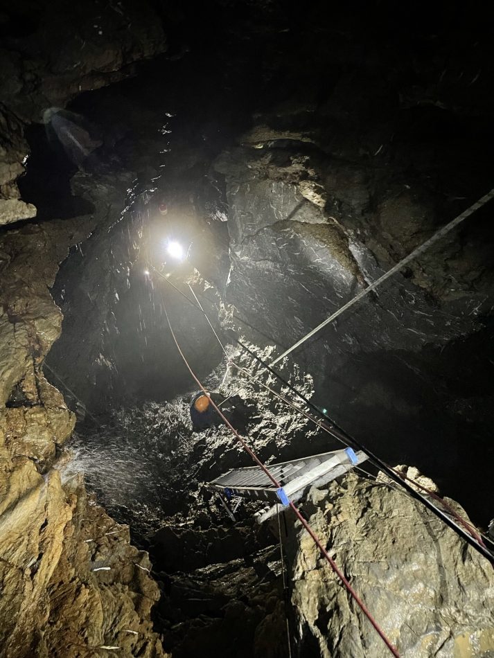 New Elements on Vertical Cave Tours – Horne Lake Caves